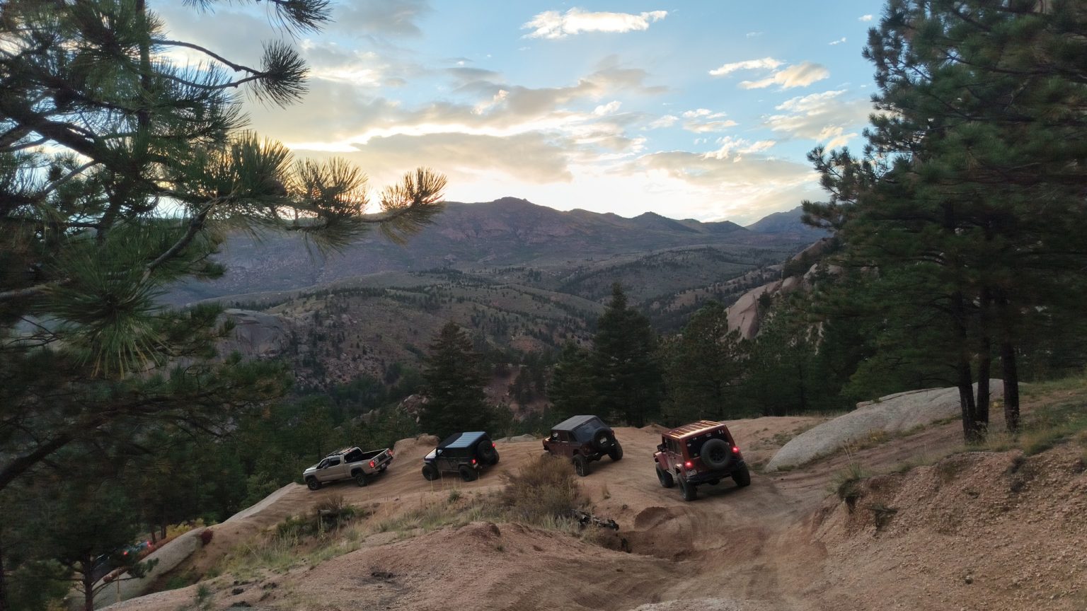 Colorado Four Wheelers – Promoting responsible 4 wheeling since 1968!